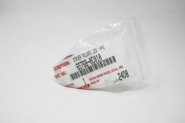 65768-0C010 - Tailgate Striker Plate 2000-2021 Toyota Tundra | Longo ...