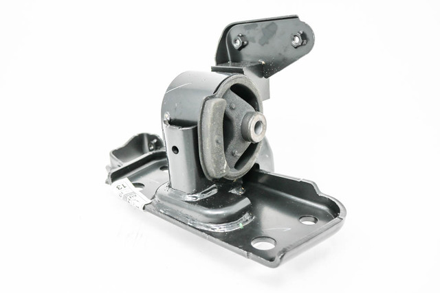 12372-28220 - Engine Mount (Left) 2004-2012 Toyota RAV4 | Longo Toyota ...