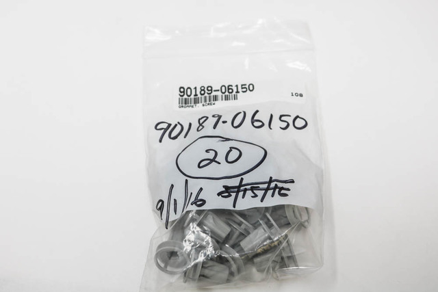 90189-06150 - Fender Liner Grommet 2001-2019 Toyota Highlander | Longo ...