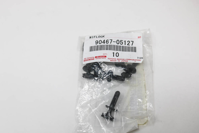 90467-05127 - Fender Liner Clip 2023-2024 Toyota | Longo Toyota Parts