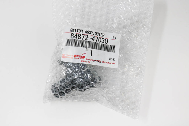 84872-47030 - Mirror Switch 2016-2022 Toyota | Longo Toyota Parts