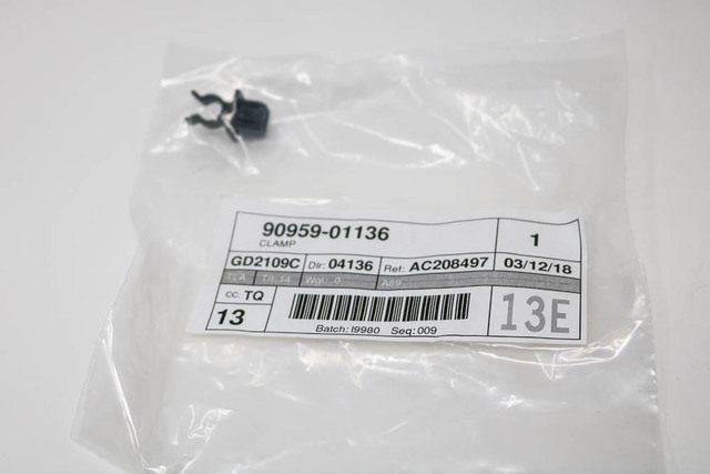 90959-01136 - Trunk Lid Lift Support Clip 2000-2005 Toyota MR2 Spyder ...
