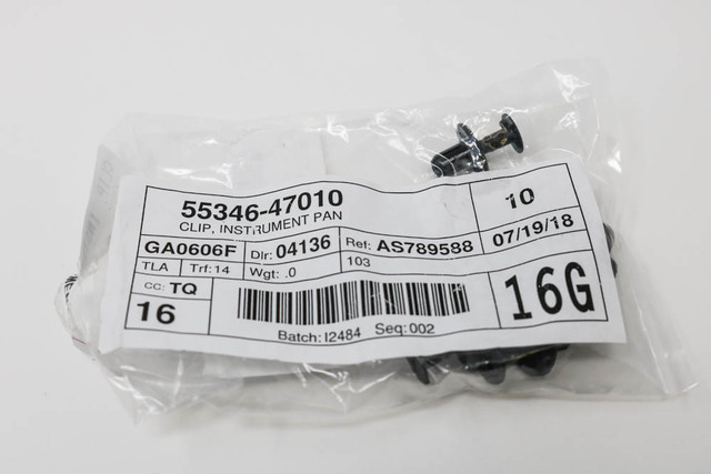 55346-47010 - Clip Instrument Pan Longo Toyota Parts