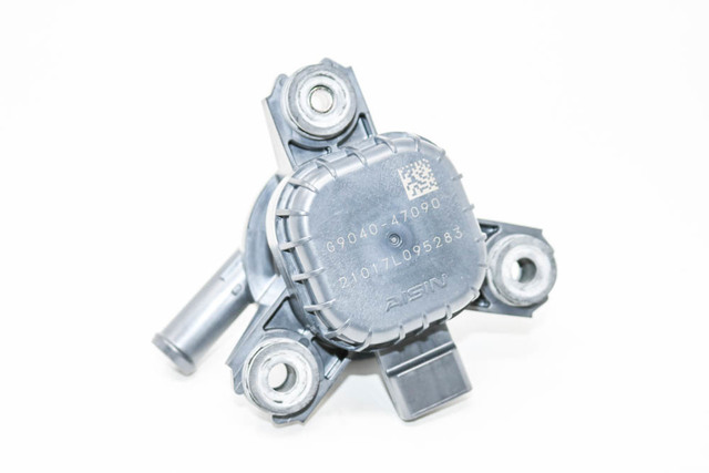 G9040-47090 - Drive Motor Inverter Cooler Water Pump 2010-2013 Toyota ...