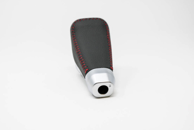 PTR57-34142 - Shift Knob, Automatic - Trd 2014-2024 Toyota | Longo ...