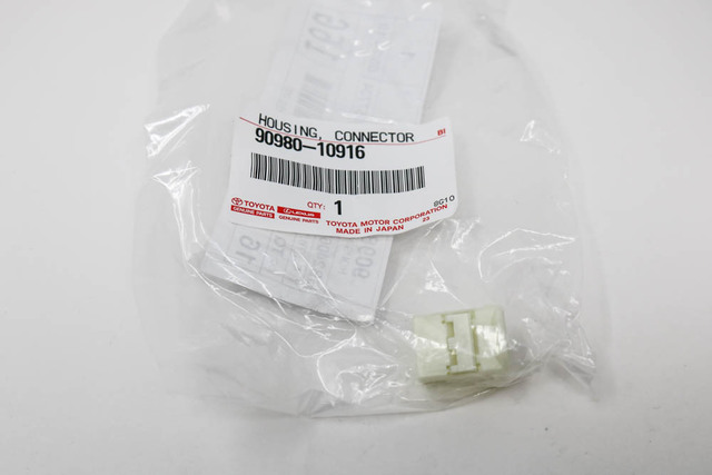 90980-10916 - Housing Connector F Longo Toyota Parts