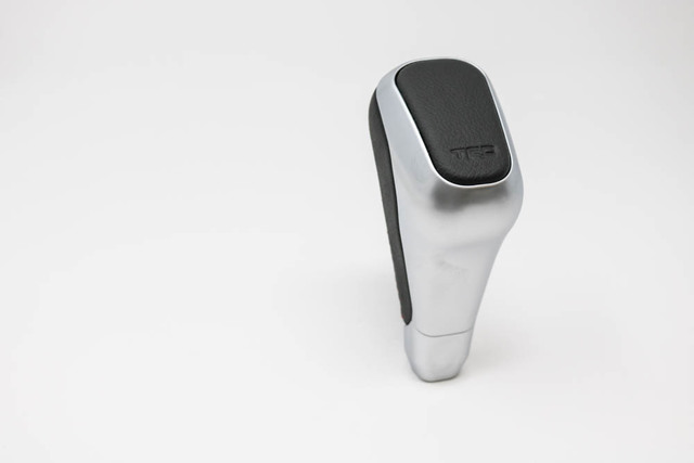PTR57-34142 - Shift Knob, Automatic - Trd 2014-2024 Toyota | Longo ...