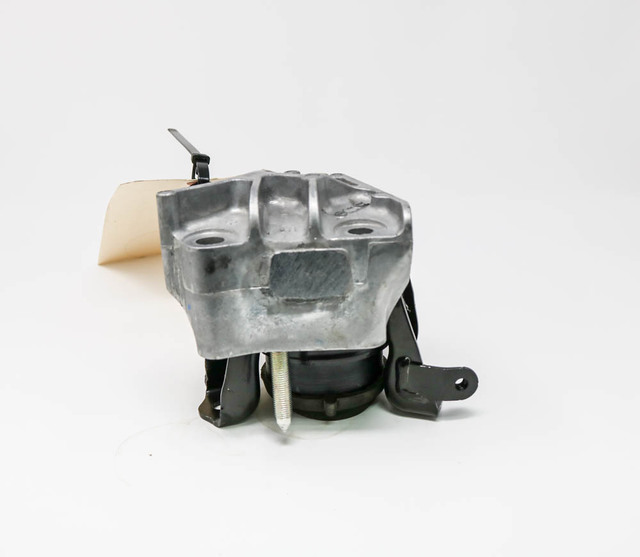 12305-28220 - Side Bracket 2005-2010 Scion tC | Longo Toyota Parts