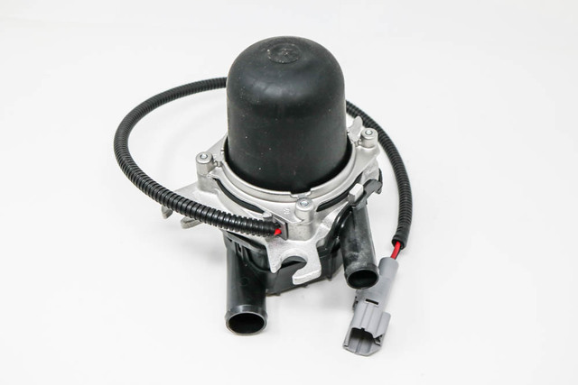 17610-0S010 - Secondary Air Injection Pump 2007-2013 Toyota | Longo ...