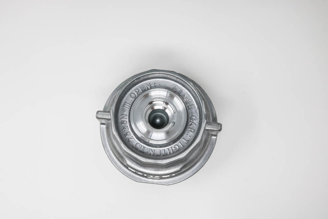 15620-31060 - Engine Oil Filter Housing 2005-2018 Toyota | Longo Toyota ...