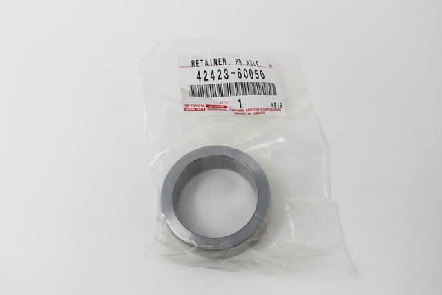 42423-60050 - Retainer 2003-2024 Toyota | Longo Toyota Parts