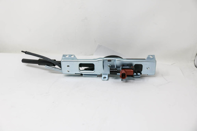 25701-20220 - Valve Assembly 2004-2008 Toyota | Longo Toyota Parts