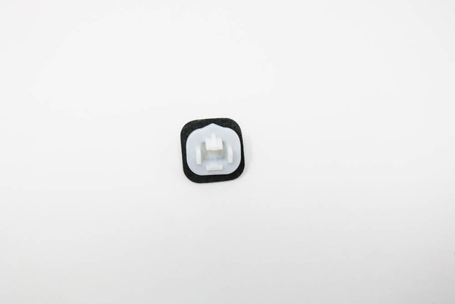 SU003-03013 - Tail Lamp Grommet 2013-2020 Toyota | Longo Toyota Parts
