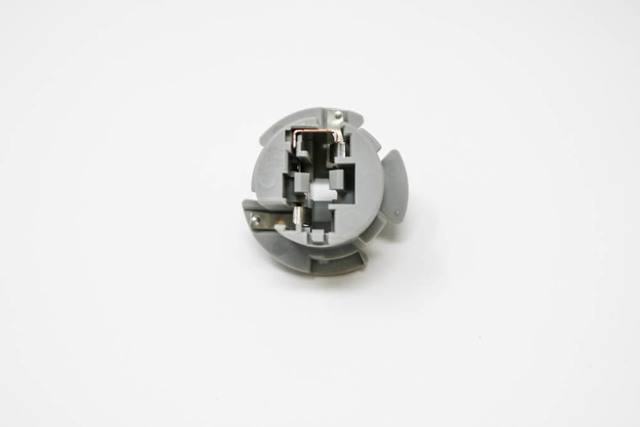 90075-60034 - Tail Light Socket (Left, Right, Rear) 2001-2007 Toyota ...