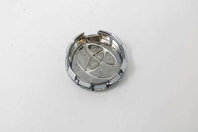42603-02220 - Wheel Cap 2009-2019 Toyota | Longo Toyota Parts