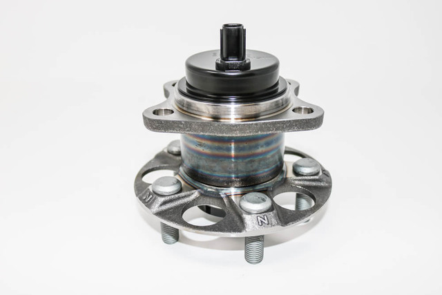 42450-47040 - Wheel Bearing and Hub (Left, Right, Rear) 2010-2015 ...