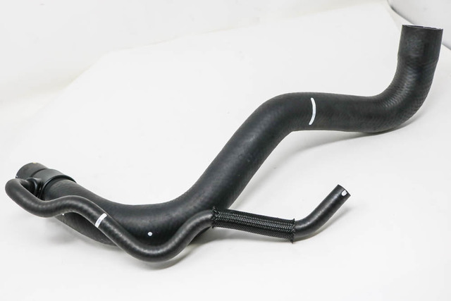 16571-0P140 - Upper Hose 2006-2010 Toyota Sienna | Longo Toyota Parts