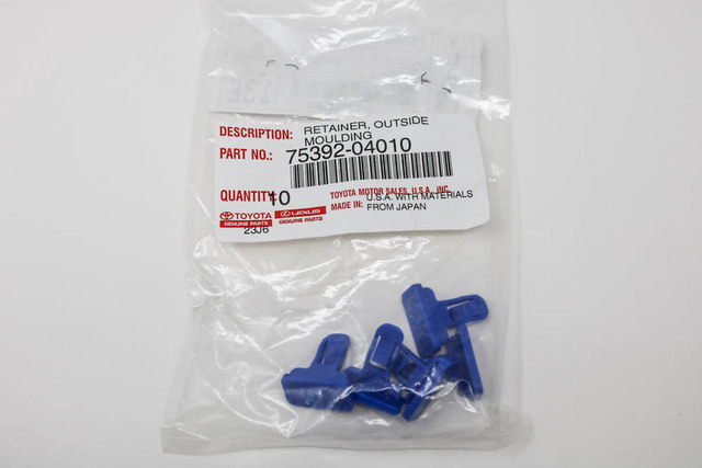 75392-04010 - Cover Extension Retainer Clip 2005-2023 Toyota Tacoma ...