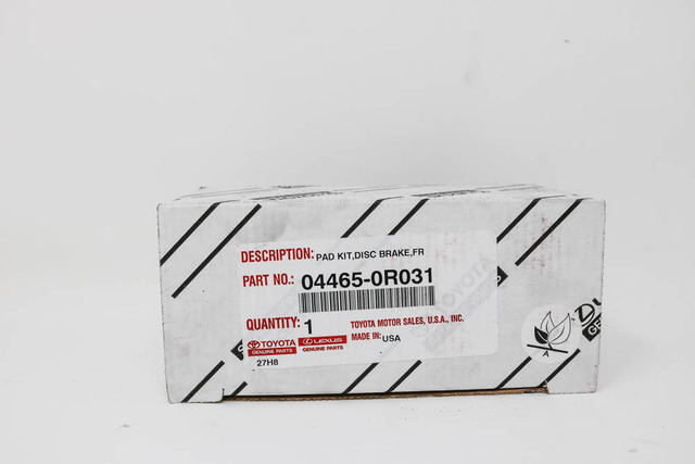 04465-0R031 - Disc Brake Pad Set Front 2016-2018 Toyota RAV4 | Longo ...