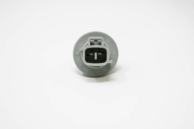 90075-60028 - Socket Plug 2001-2023 Toyota | Longo Toyota Parts