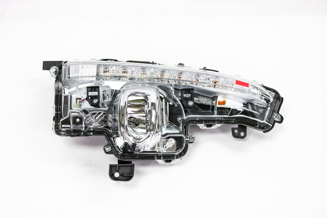 81510-47090 - Fog Lamp Assembly 2017-2022 Toyota Prius Prime | Longo ...