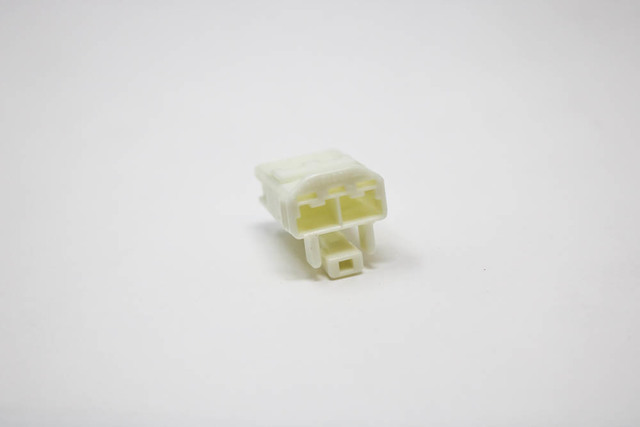 90980-10916 - Housing Connector F Longo Toyota Parts