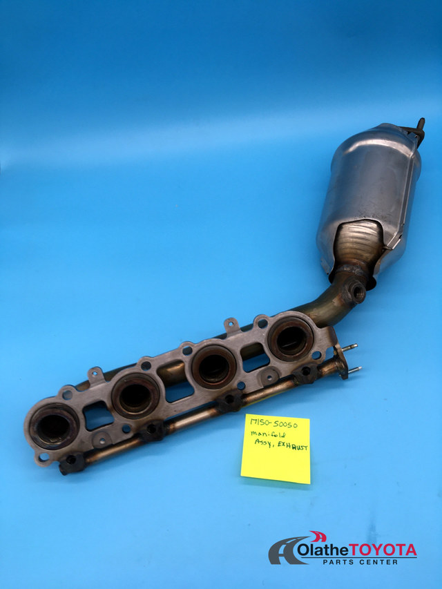2004-2009 Toyota 4Runner Catalytic Converter with Integrated Exhaust ...