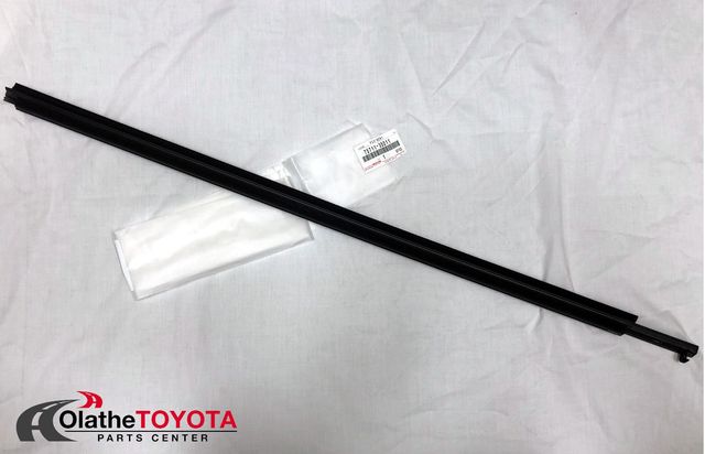 2010-2024 Toyota 4Runner Door Belt Molding (Right, Front) 75711-35011 ...