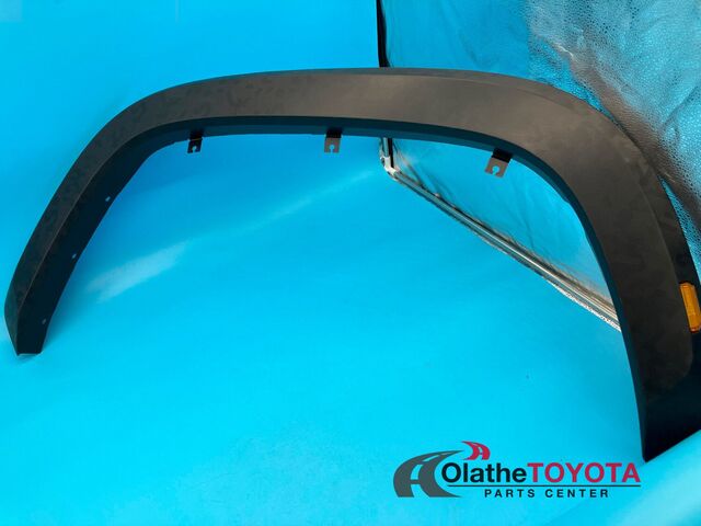 Tun Fender Flares Bl PT871-34222-02 | Toyota Parts Center