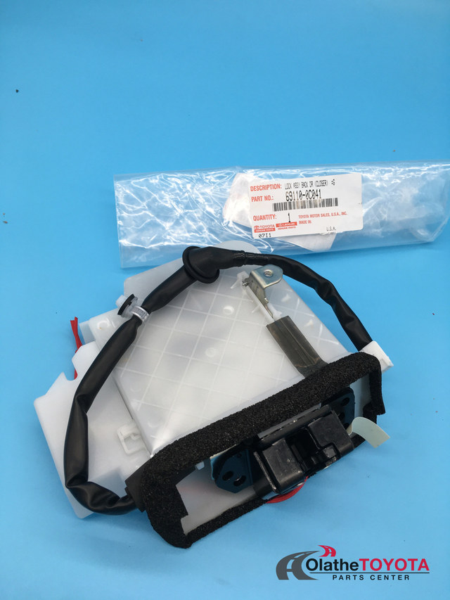 2008-2022 Toyota Sequoia Lock Assembly, Back Door With Motor 69110 ...