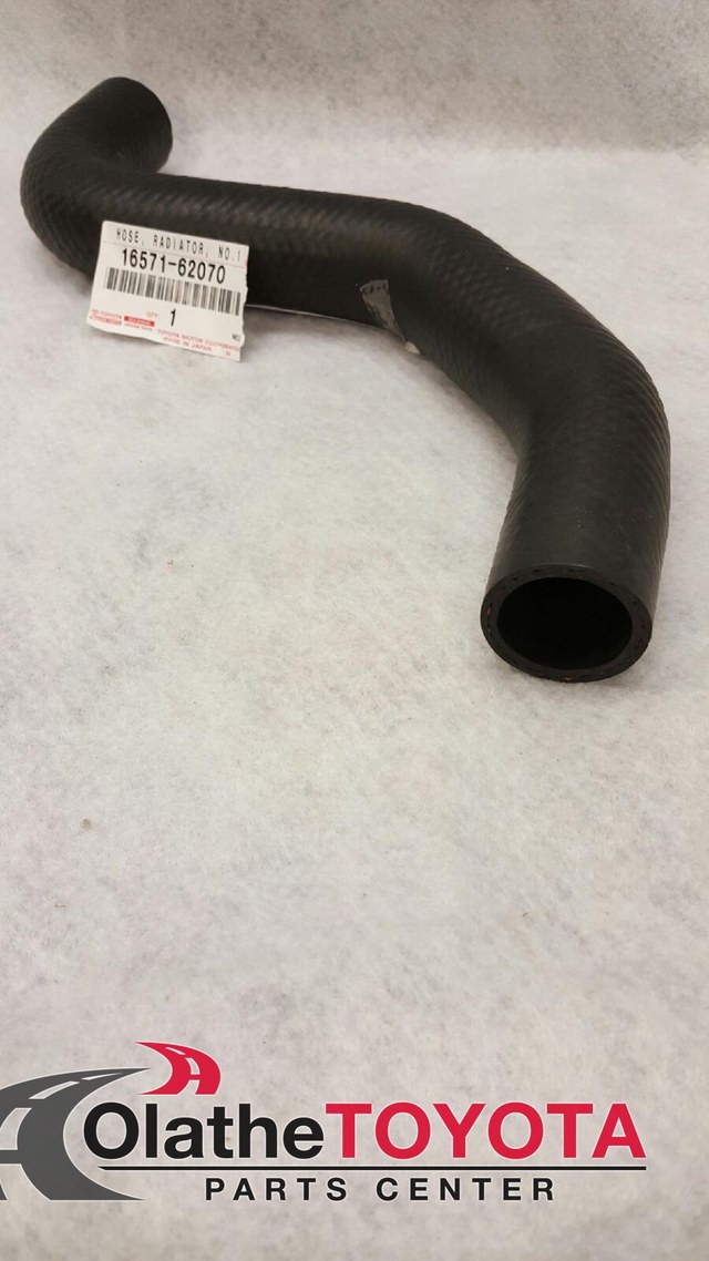 1995-2004 Toyota Radiator Coolant Hose 1657162070 | Toyota Parts Center