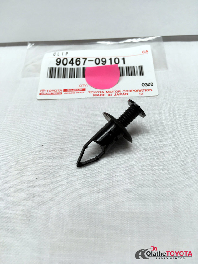 1992-2006 Toyota Bumper Cover Clip 90467-09101 | Toyota Parts Center
