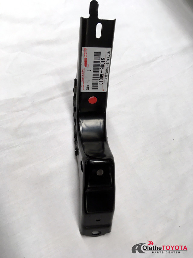 2003-2014 Toyota Running Board Mounting Bracket (Left, Right) 51085 ...