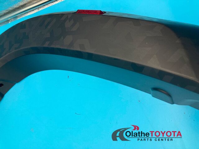 Tun Fender Flares Bl PT871-34222-02 | Toyota Parts Center