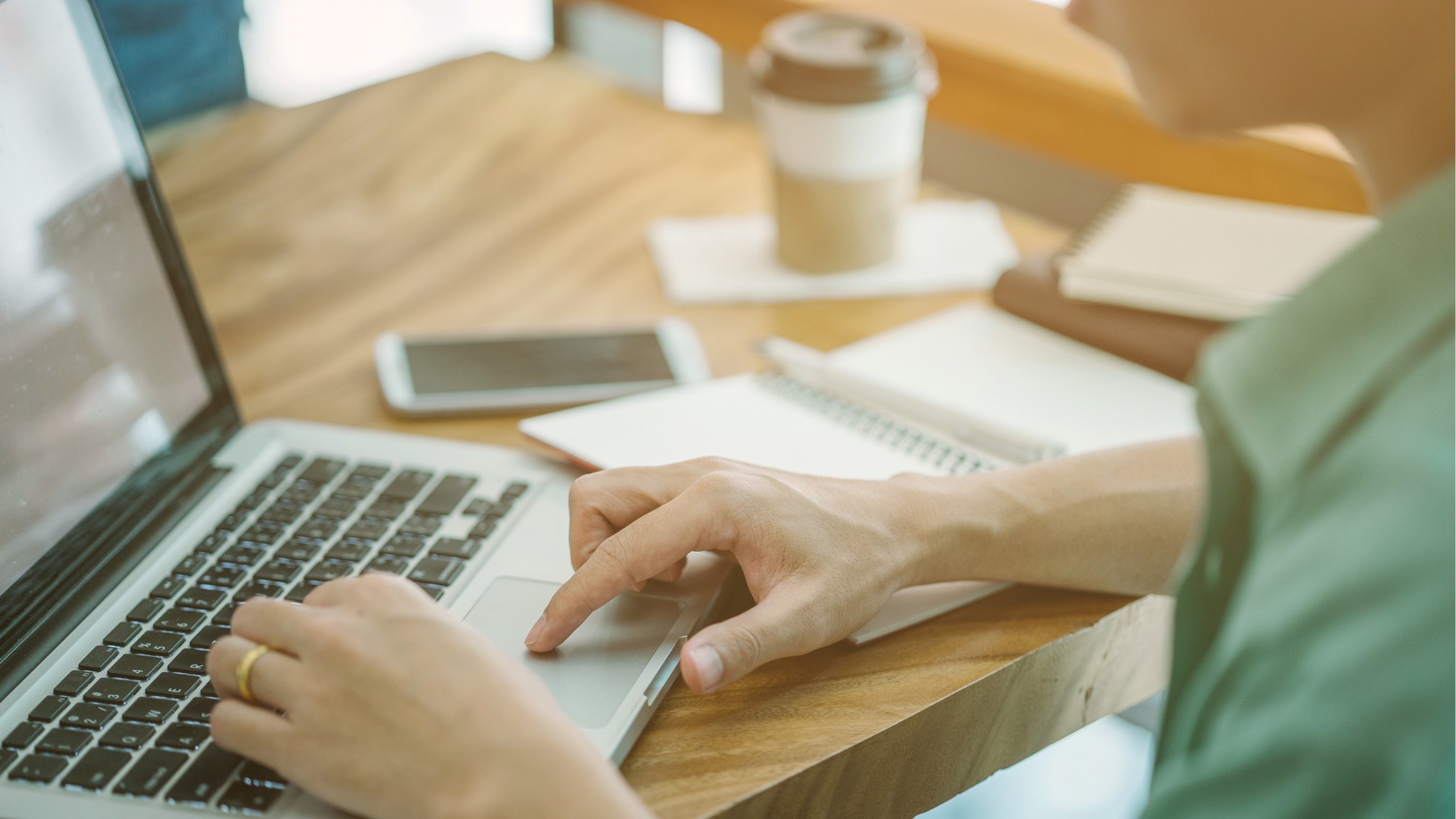 4 Ways Coffee Shops Can Capitalize on Remote Workers