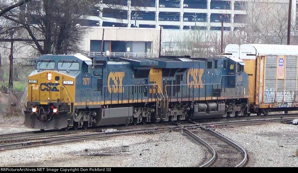 CSX 7677 & 5458 Head Northbound