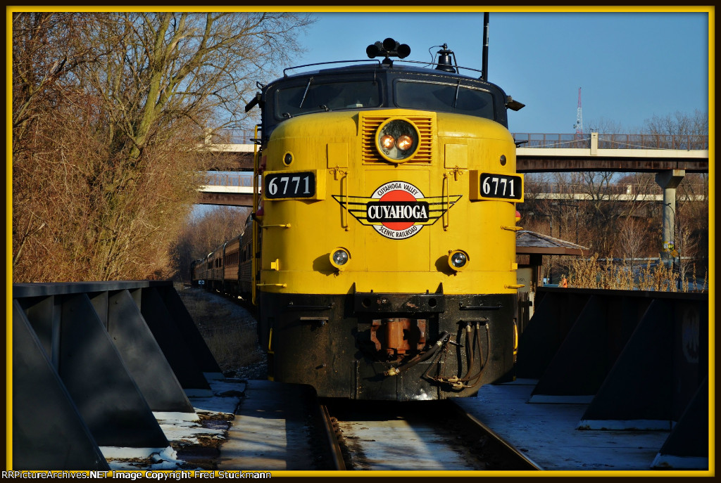 CVSR 6771 will lead the Ale Train north in about an hour.