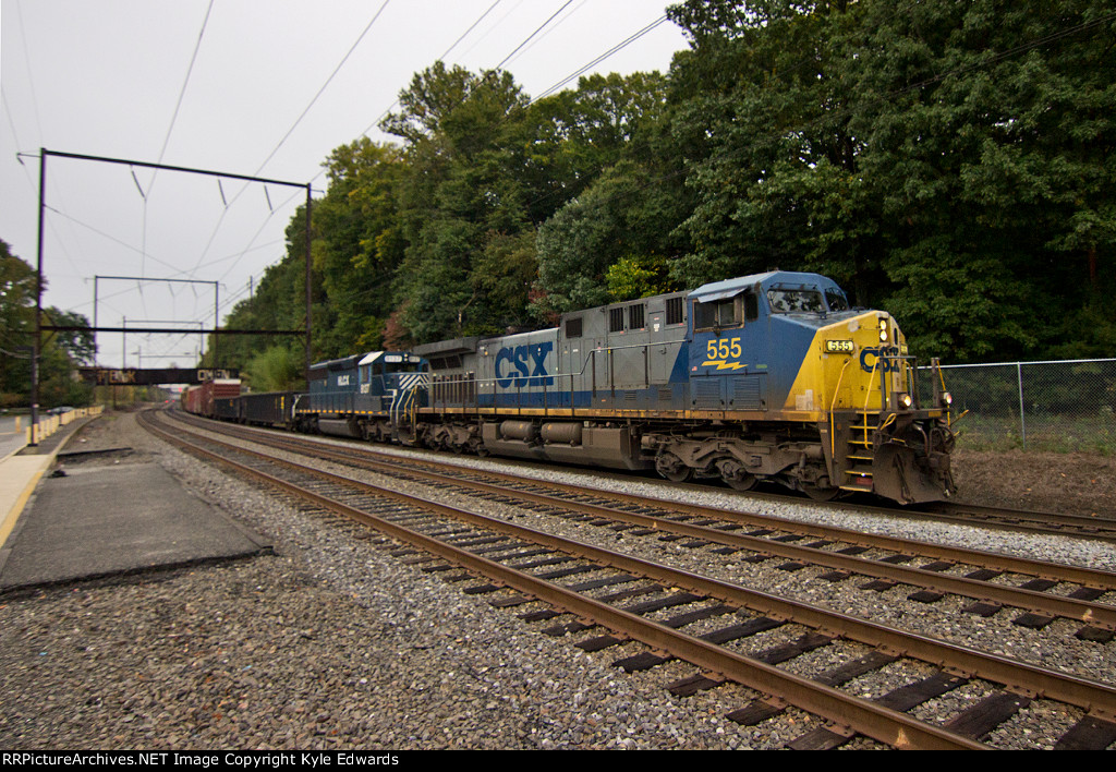 CSX AC4400CW #555 on Q301-11