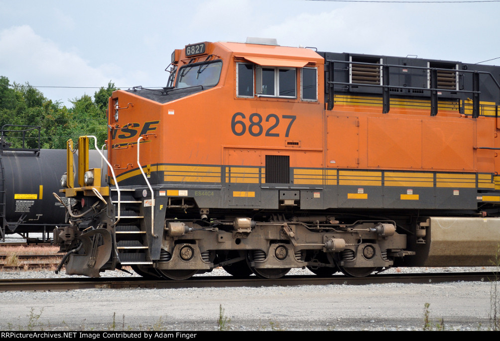 BNSF 6827
