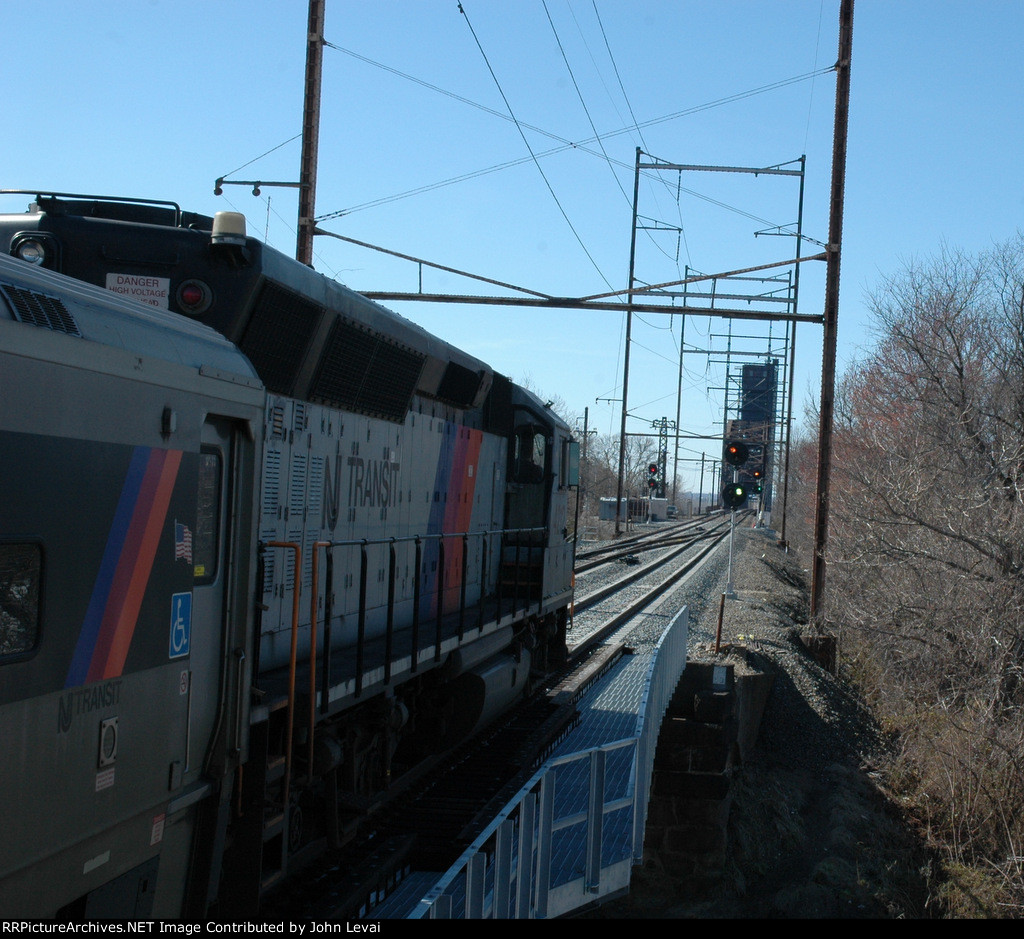 NJT GP40PH-2 and Delair Bridge in the background
