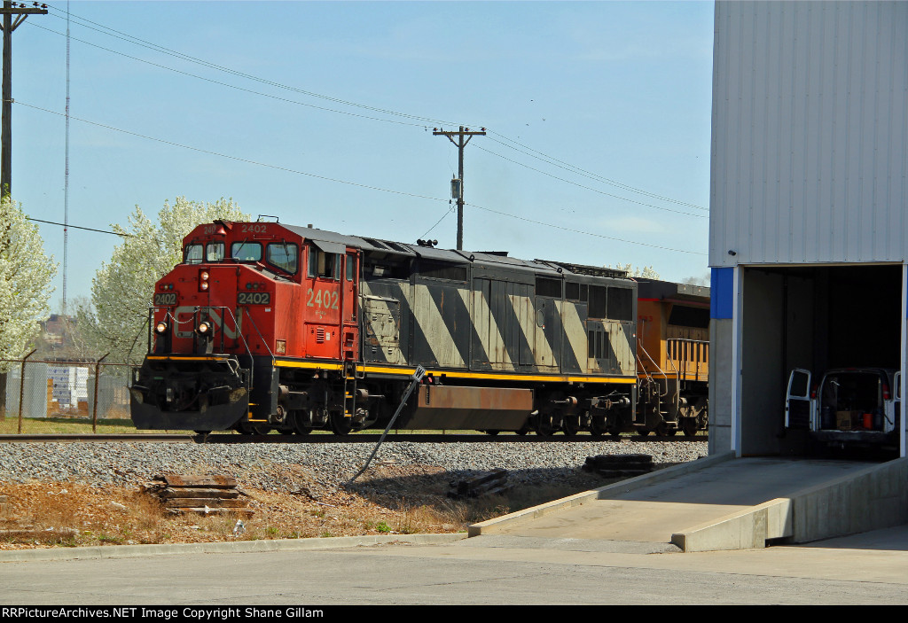 CN 2402 Waits for a signal..