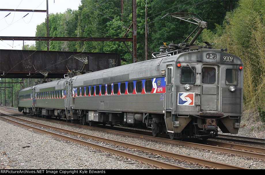 SPAX Silverliner II #9009