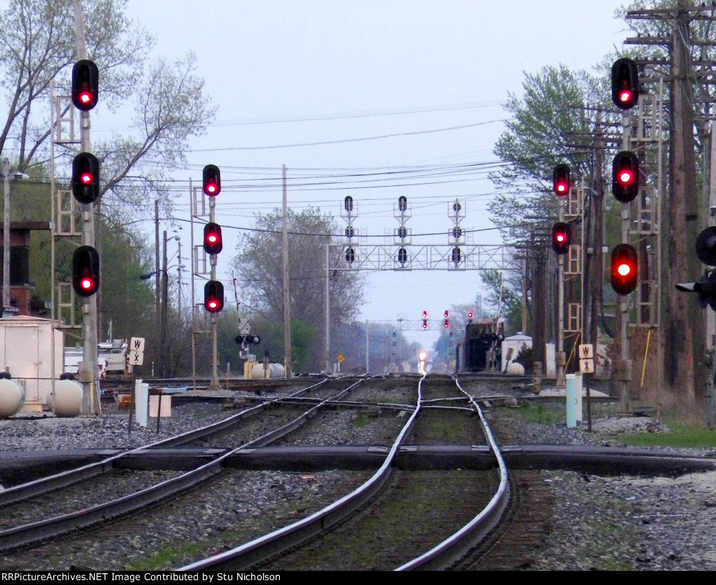 Signal array at Fostoria, Ohio look east.