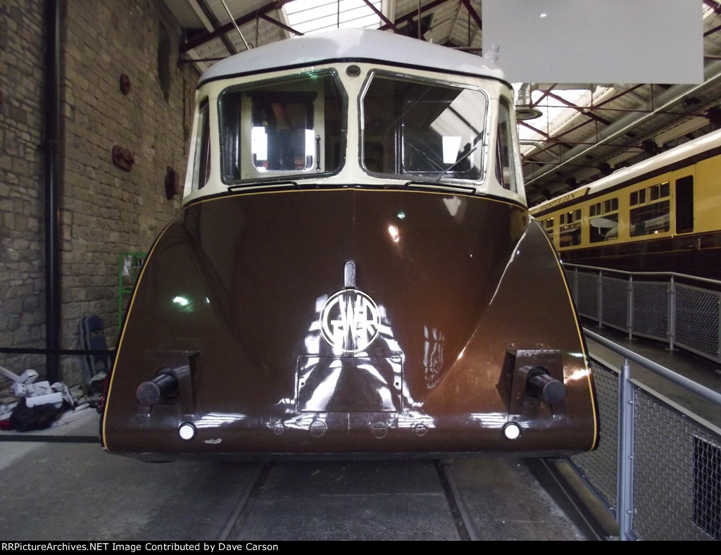 GWR streamlined diesel railcar No.4