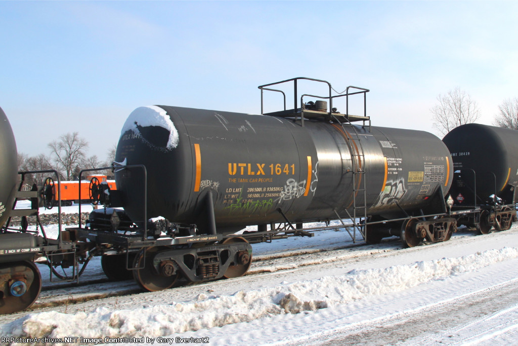UTLX 1641 - Union Tank Car