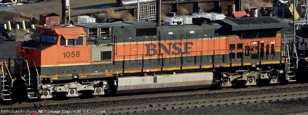 BNSF 1058