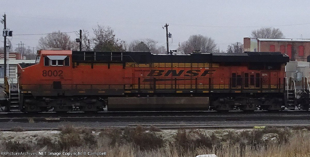 BNSF 8002
