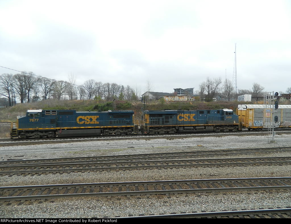 CSX 7677 (C40-8W) 5458 (ES44DC)