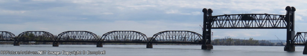 Pasco Columbia River Lift Span Train Bridge