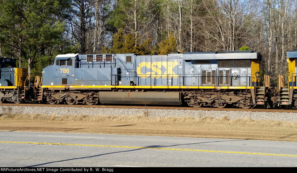 CSX 786 (ES44AC-H)